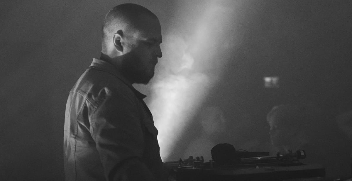 IA MIX 305 IA MIX 305 Rivet - Inverted Audio